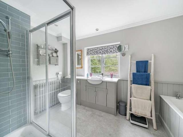 4 bed property for sale