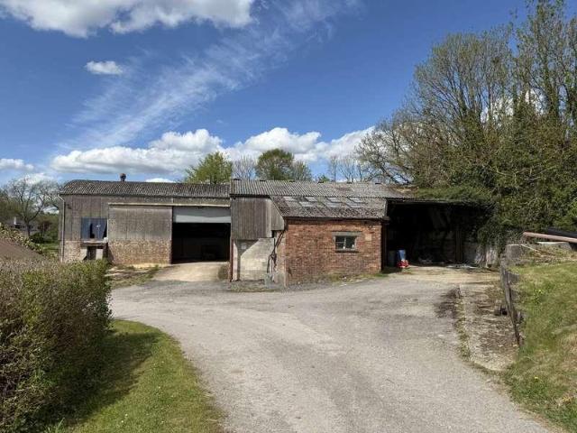 4 bed property for sale