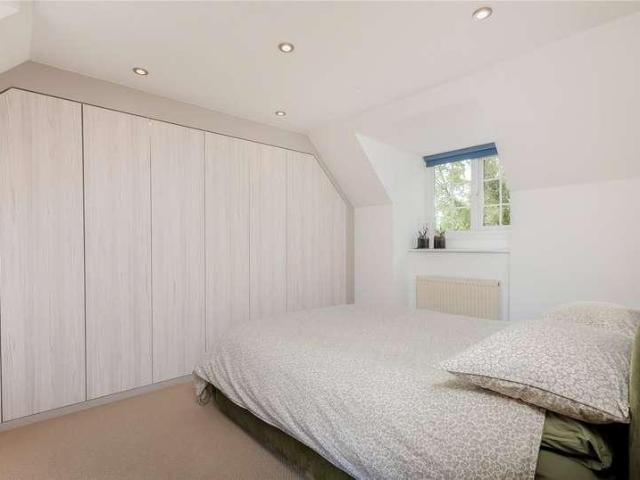 4 bed property for sale