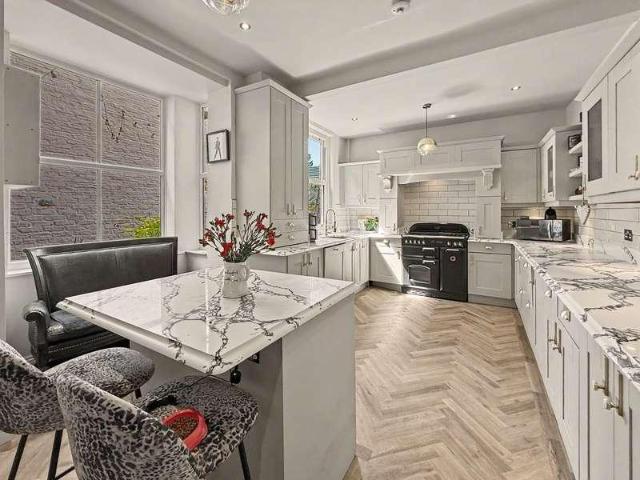 4 bed property for sale