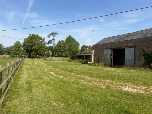 4 bed property for sale