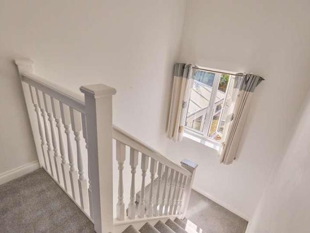 4 bed property for sale
