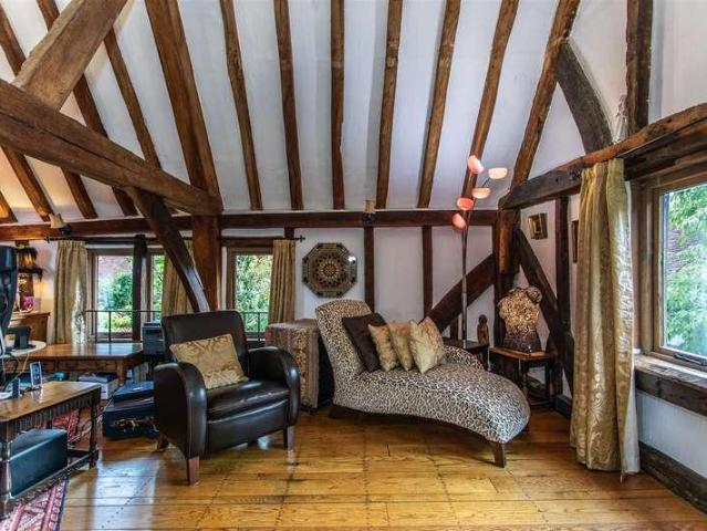 4 bed property for sale