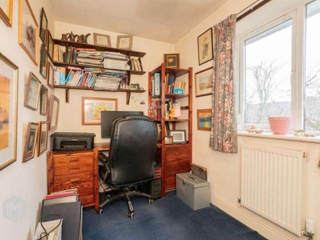 4 bed property for sale
