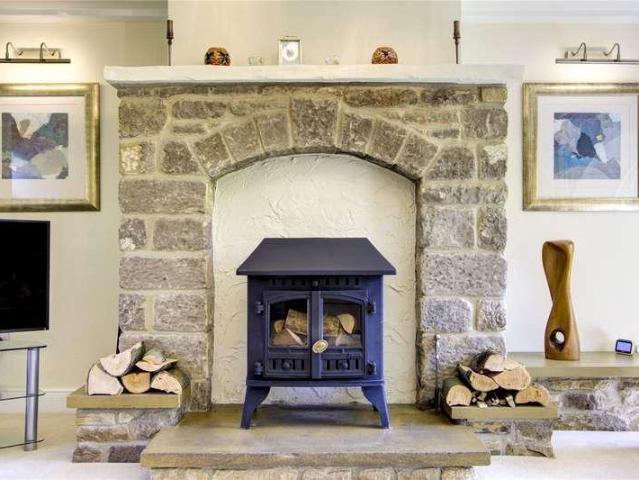 4 bed property for sale