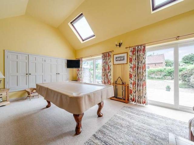 4 bed property for sale