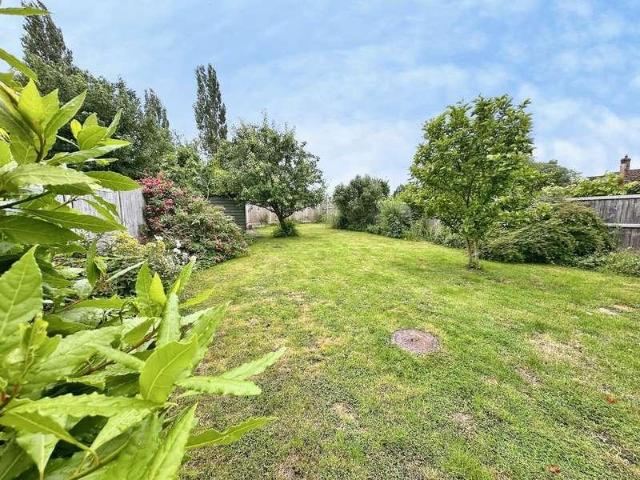 4 bed property for sale