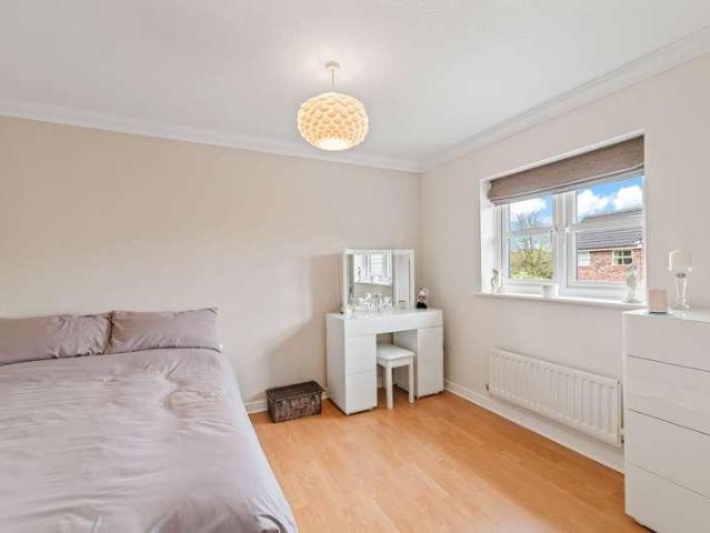 4 bed property for sale