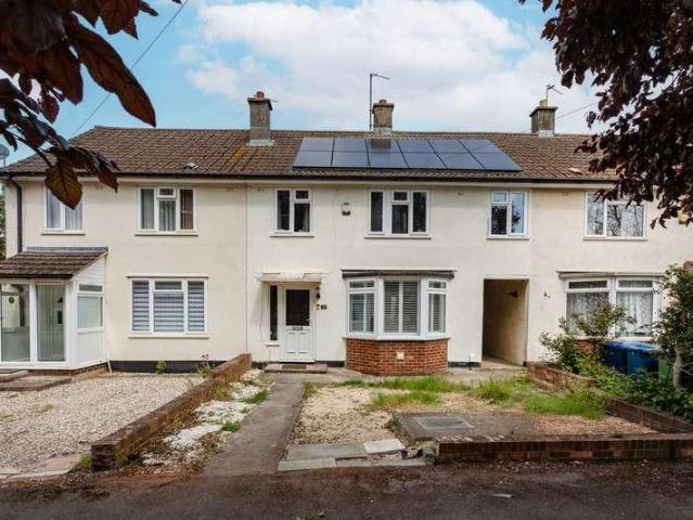 4 bed property for sale