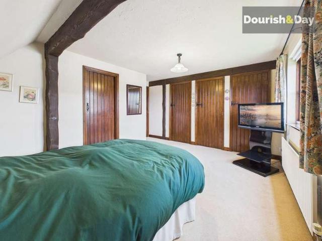 4 bed property for sale