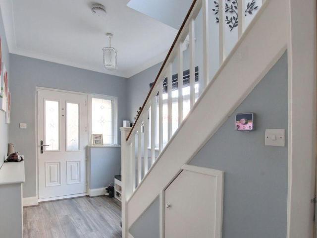 4 bed property for sale