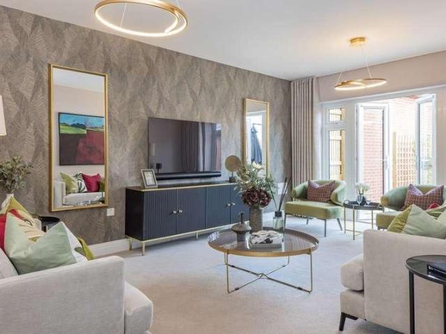4 bed property for sale
