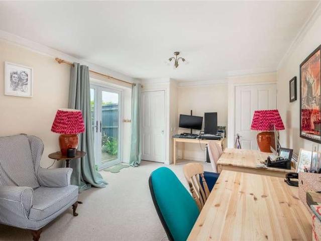 4 bed property for sale