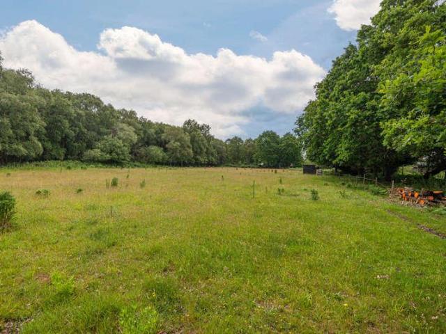 4 bed property for sale