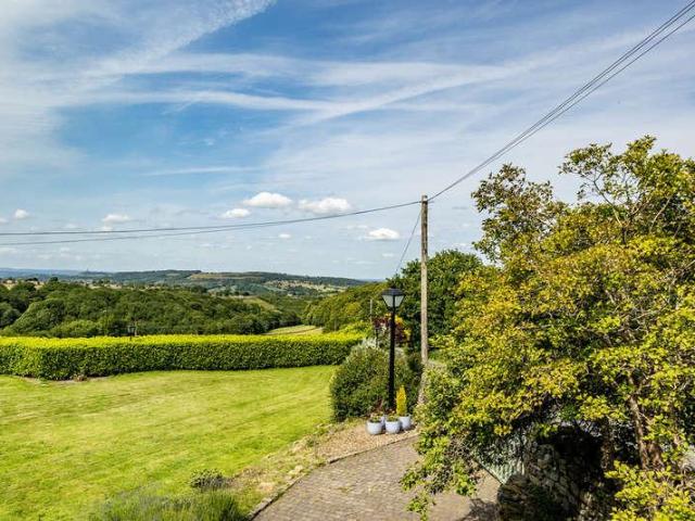 4 bed property for sale