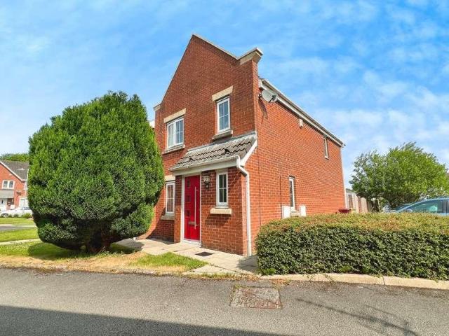 4 bed property for sale