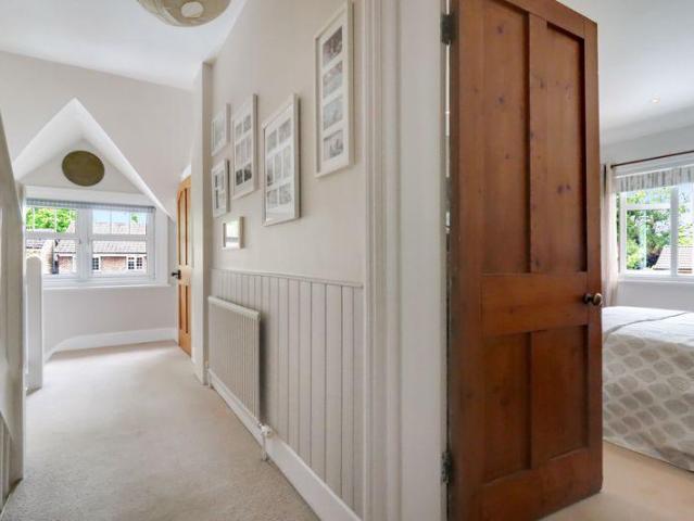 4 bed property for sale