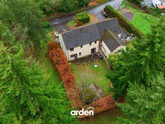 4 bed property for sale