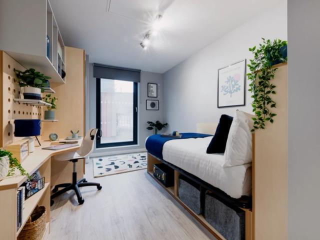 4 Bed Premium Ensuite
