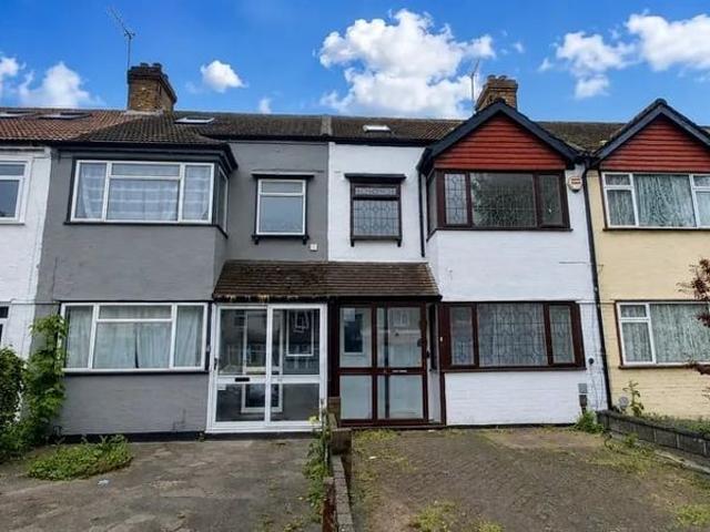 4 Bed Semi Detached House, Mitcham Road, CR0
