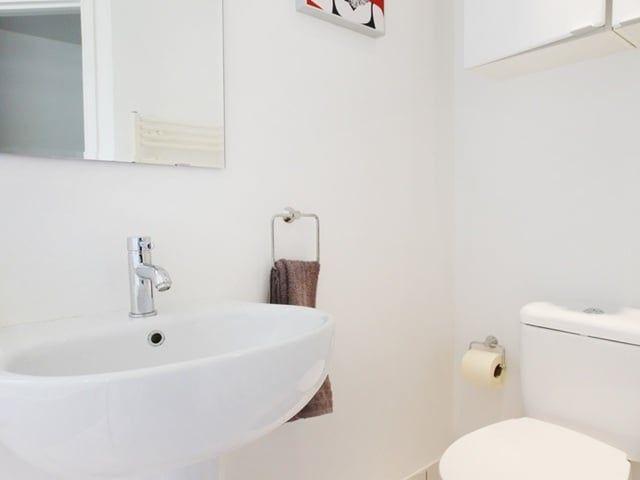 4 Bed Semi Detached House, Orbel St, SW11