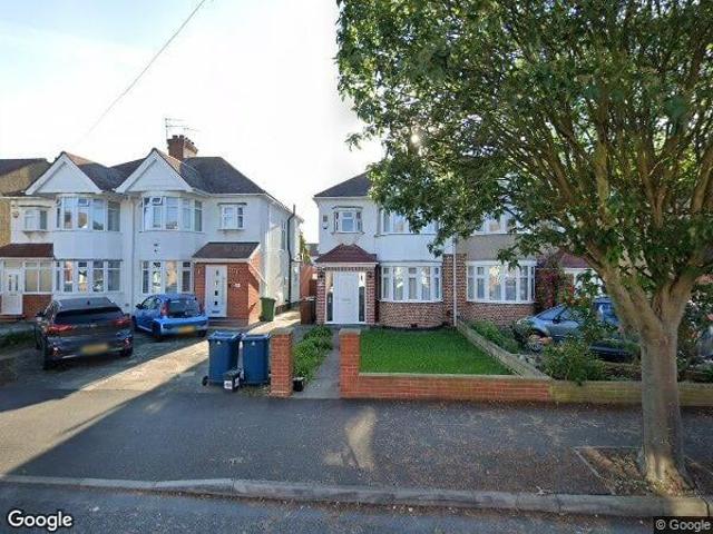 4 Bed Semi Detached House, Alveston Avenue, HA3