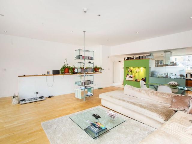 4 Bed Semi Detached House, Basin Approach, E14