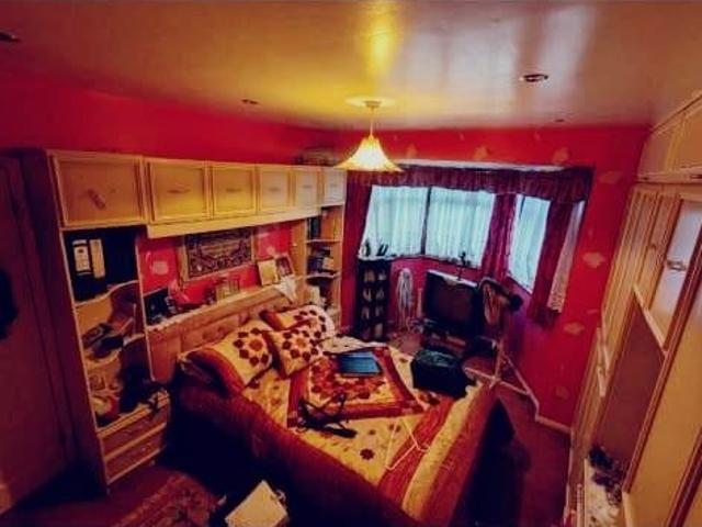 4 Bed Semi Detached House, Chesterton Terrace, E13