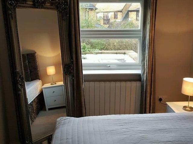 4 Bed Semi Detached House, Eastbourne Road, TW8