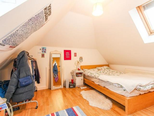 4 bed Semi Detached House for Rent