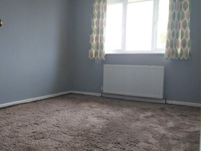 4 Bed Semi Detached House, Glenroy Avenue, BS15