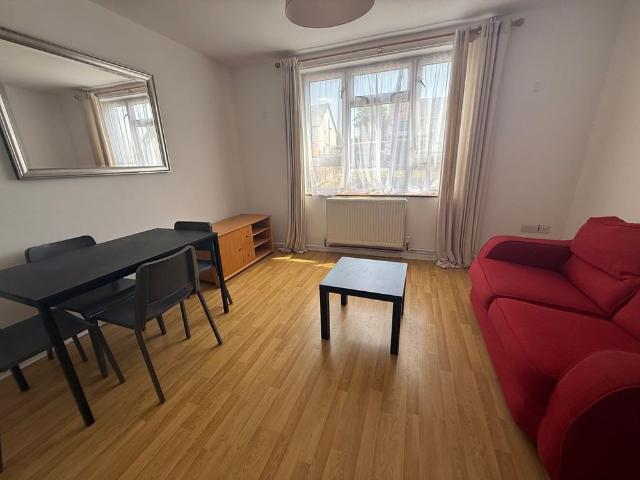4 Bed Semi Detached House, Queen Ediths Way, CB1