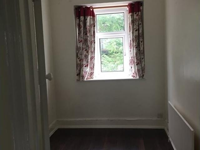 4 Bed Semi Detached House, Roxborough Avenue, HA1