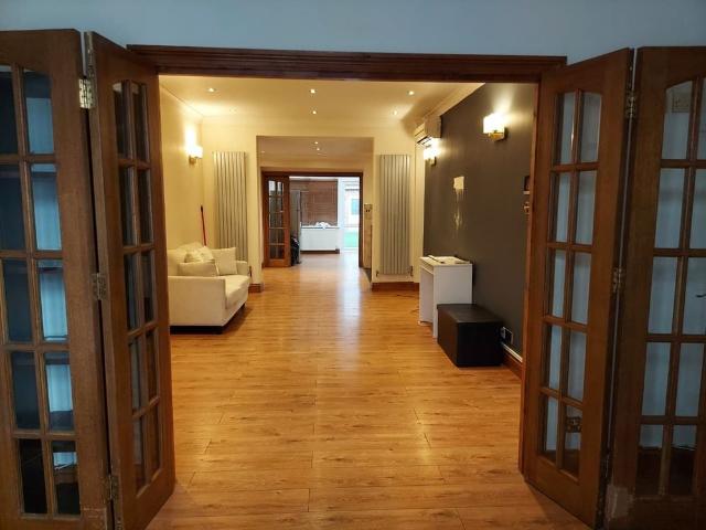 4 Bed Semi Detached House, The Drive, TW3