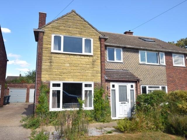 4 bed Semi Detached House To Let