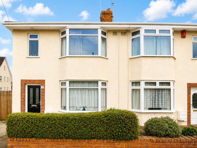 4 Bed Semi Detached House to rent