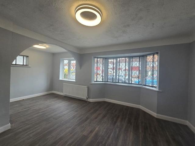 4 Bed Semi Detached House, Woodham Road, SE6