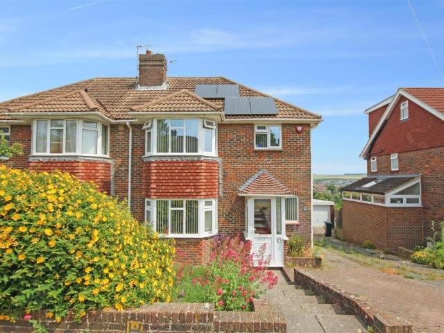 4 bed Semi Detached to rent in Brighton And Hove East Sussex, BN1, from Spencer & Leigh Brighton. 34345