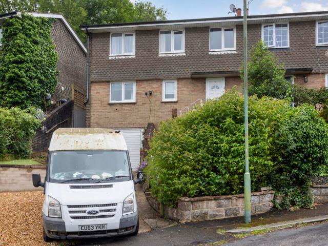 4 bed Semi Detached to rent in Portslade by Sea East Sussex, BN41, from Sawyer & Co Hove. 34458