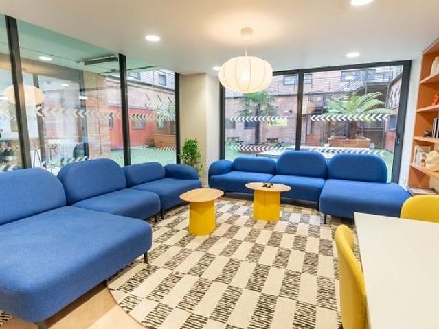 4 bed student apartment with ensuite bathrooms Bills included!