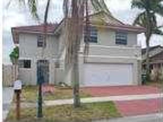 4 Bedroom 3 Bath In Miami Florida 33193