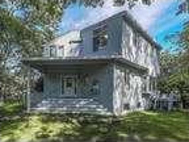 4 Bedroom 3 Bath In Montauk New York 11954