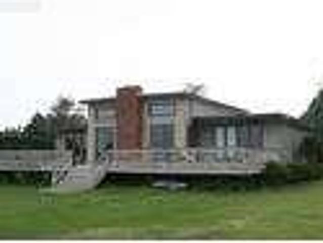 4 Bedroom 3 Bath In Montauk New York 11954