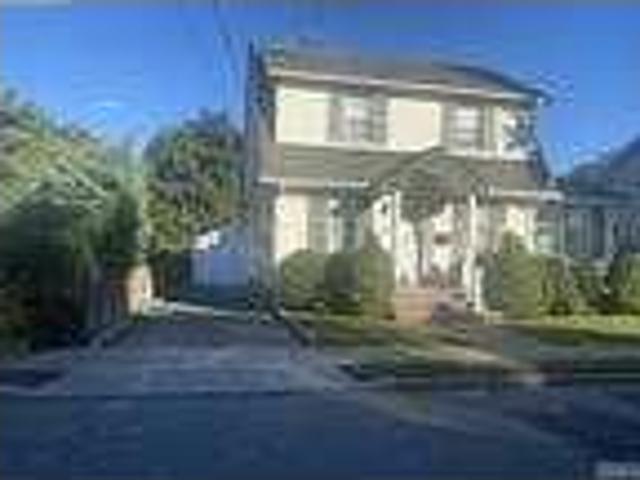 4 Bedroom 3 Bath In Bergenfield New Jersey 07621