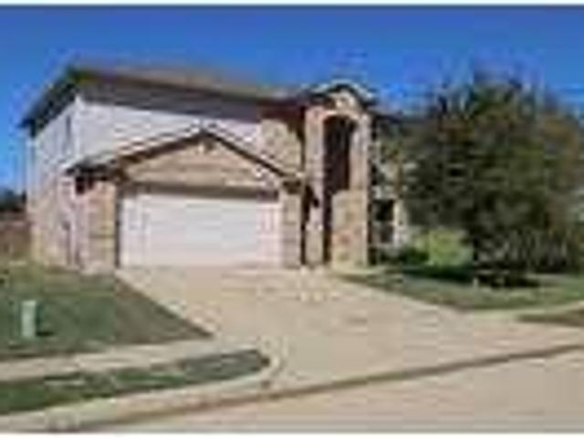 4 Bedroom 3 Bath In Fort Worth Texas 76131