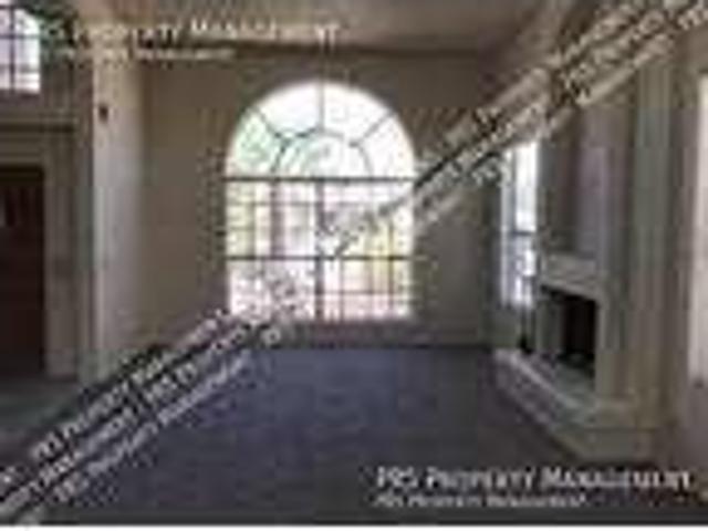4 Bedroom 3 Bath In Phoenix AZ 85044