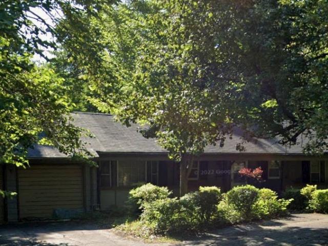 4 bedroom 3 bath 2500 sqft furnished home to share
