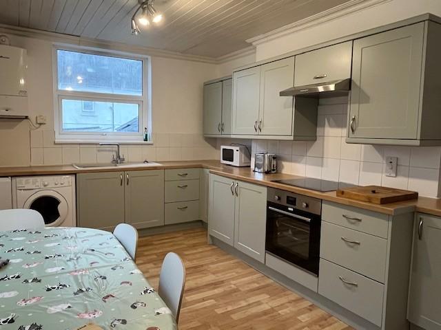 4 Bedroom | 172 Lipson Road, PL4 7NX