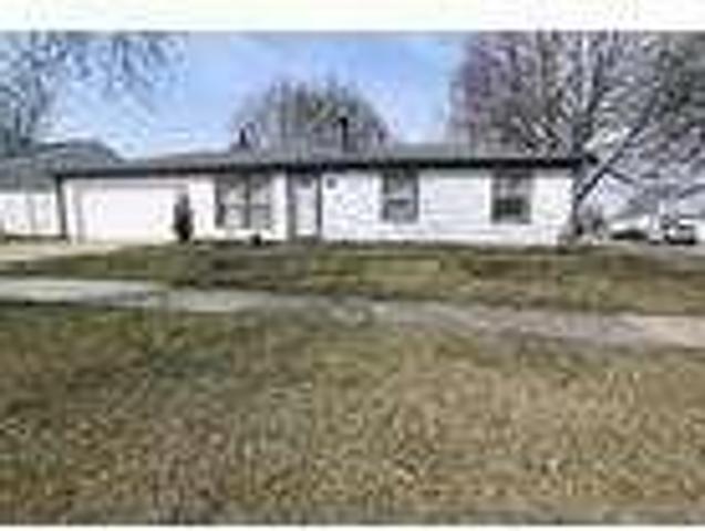 4 Bedroom 1 Bath In Aurora IL 60506