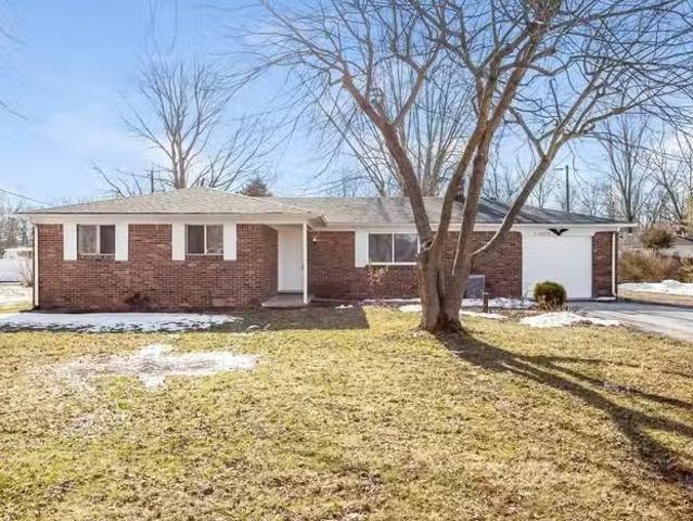 4 Bedroom, 1 Bathroom Brick Home 12029 Meadow Ln
